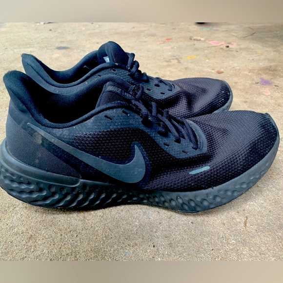Nike | Shoes | Mens Nike Revolution Shoes | Poshmark